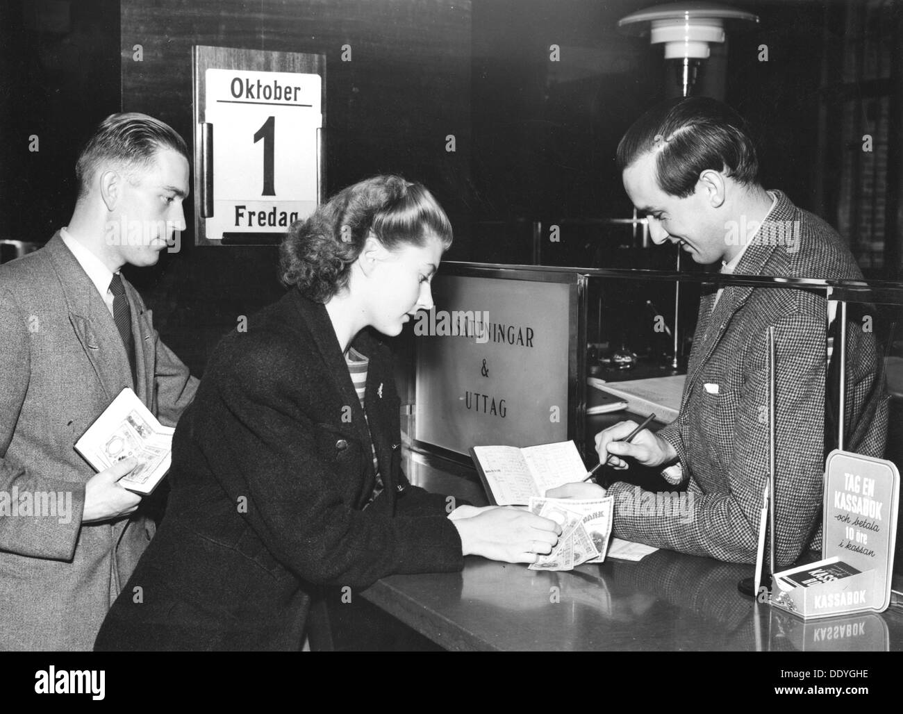 1950s banking hi-res stock photography and images - Alamy