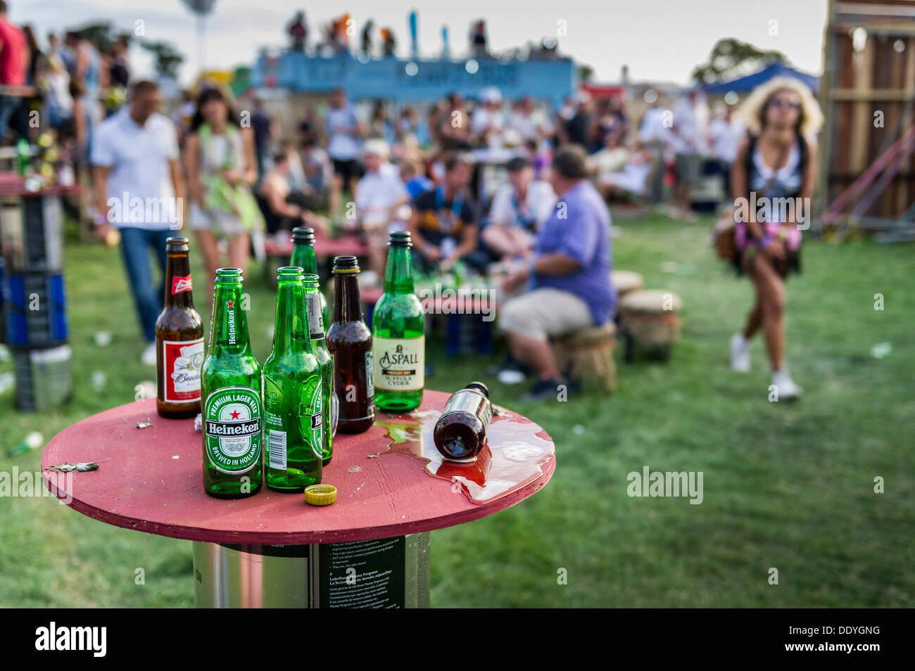 Empty beer bottles hi-res stock photography and images - Alamy