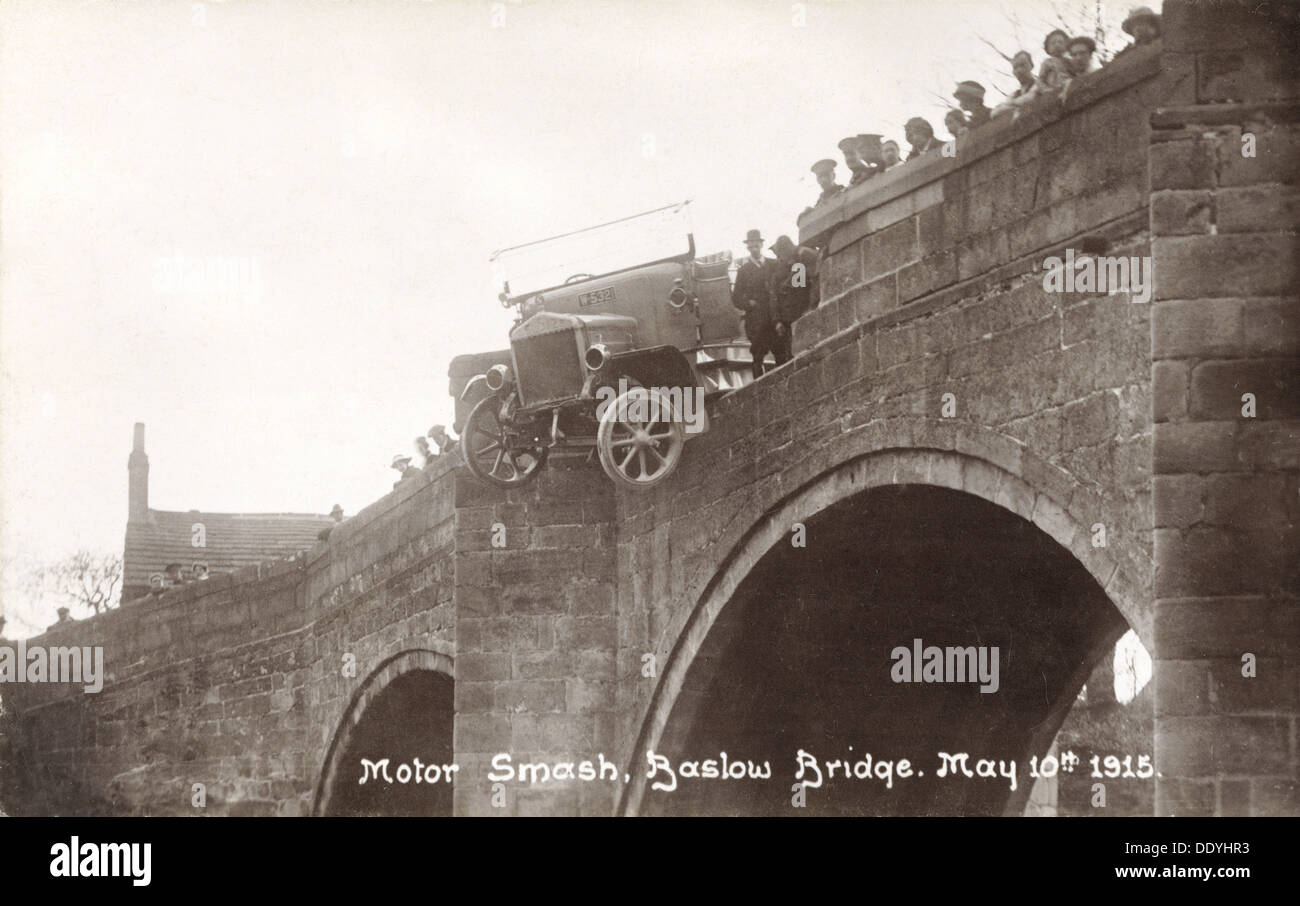 Motor accident, Baslow Bridge, Derbyshire, 1915. Artist: Unknown Stock ...