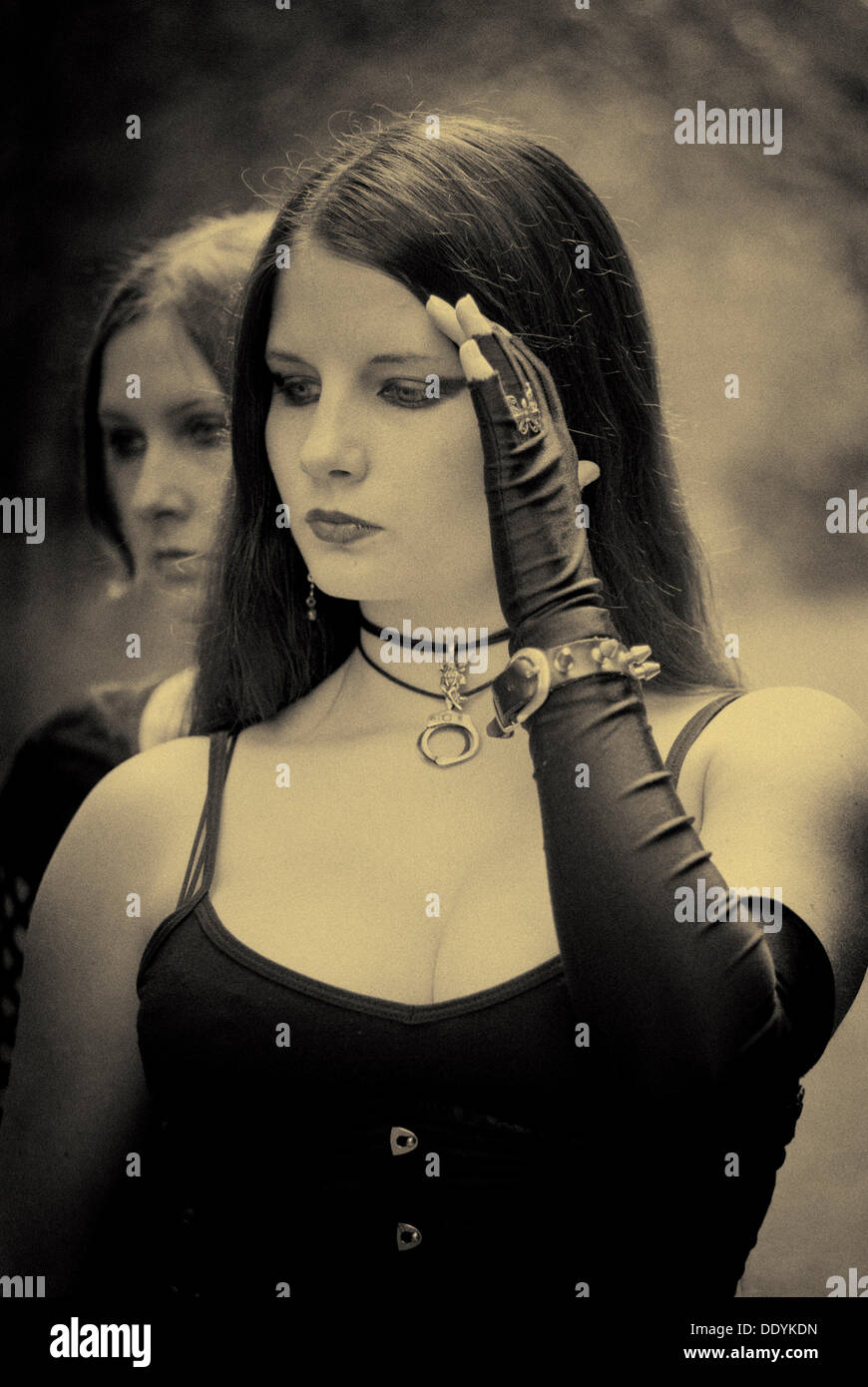 Retro gothic hi-res stock photography and images - Alamy