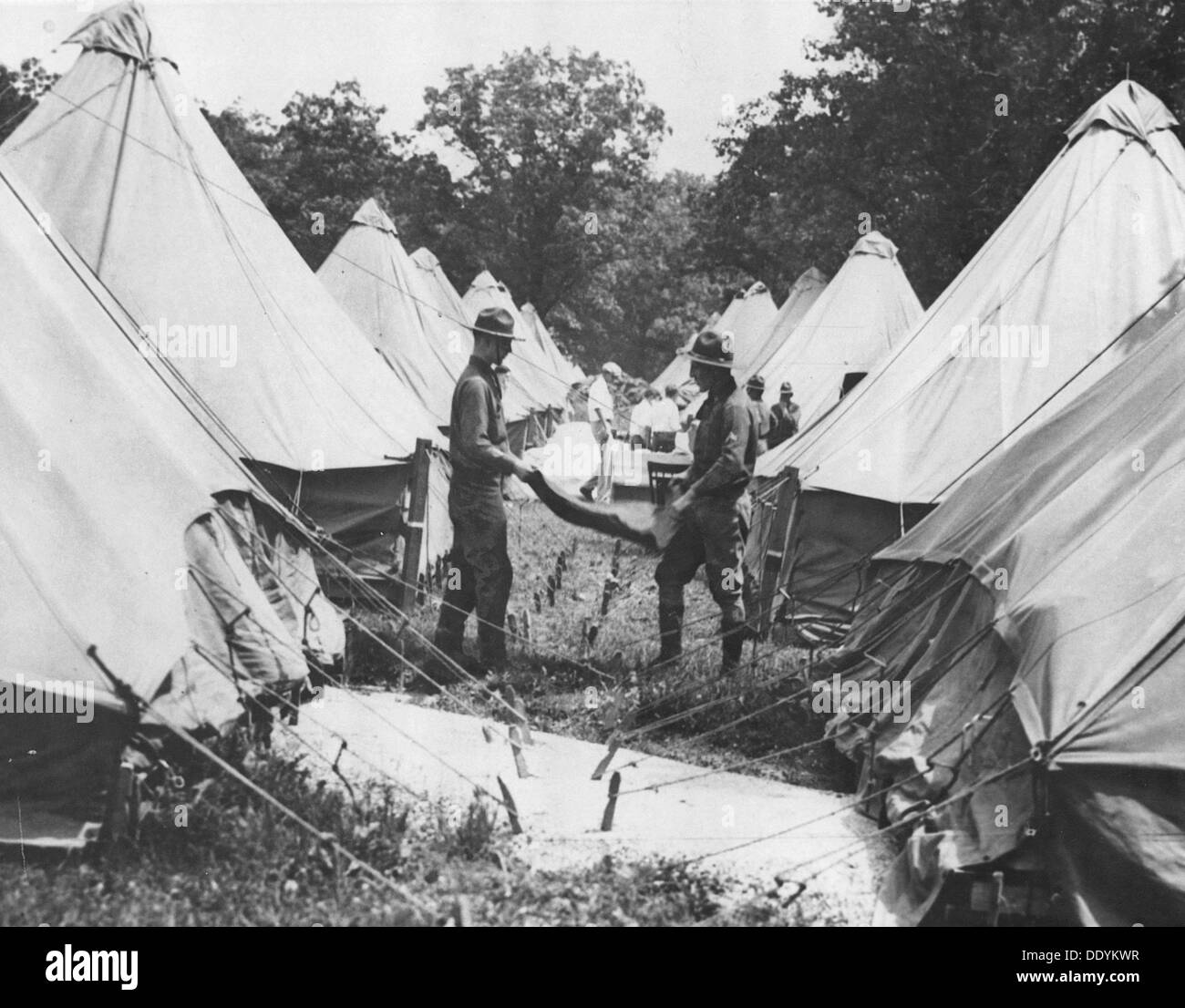 Usa military base camp hi-res stock photography and images - Alamy