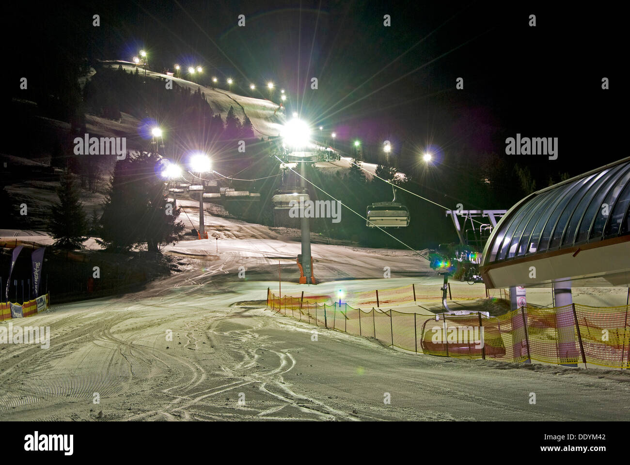 Night skiing, slope in Oberjoch, Upper Allgaeu, Allgaeu, Bavaria Stock ...