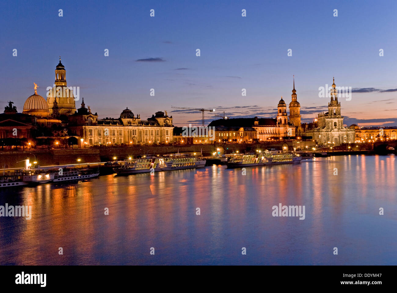 Dom dresden hi-res stock photography and images - Alamy