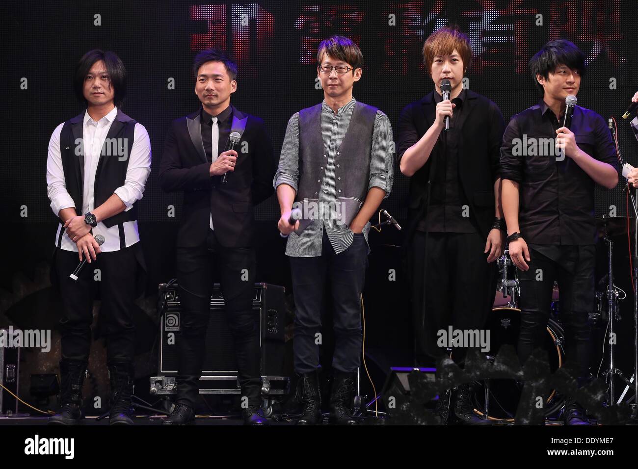 Pop group May Day attend premiere of film Mayday nowhere 3D in Taipei ...