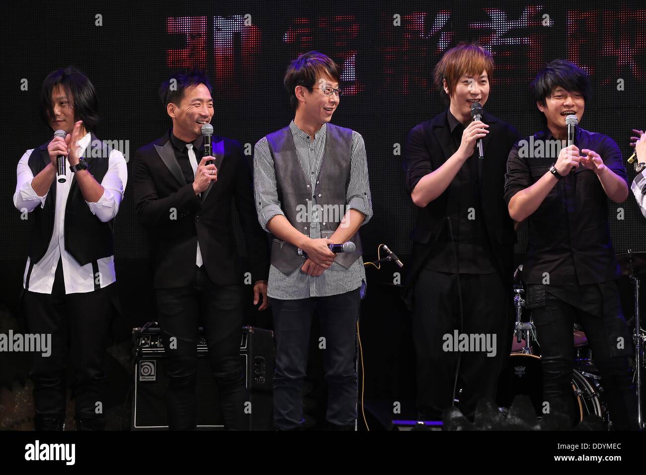 Pop group May Day attend premiere of film Mayday nowhere 3D in Taipei ...