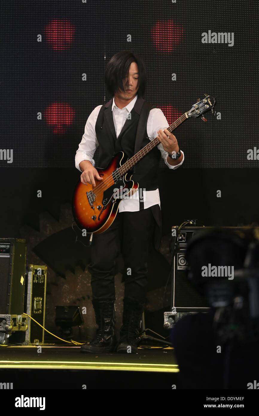 Pop group May Day attend premiere of film Mayday nowhere 3D in Taipei ...