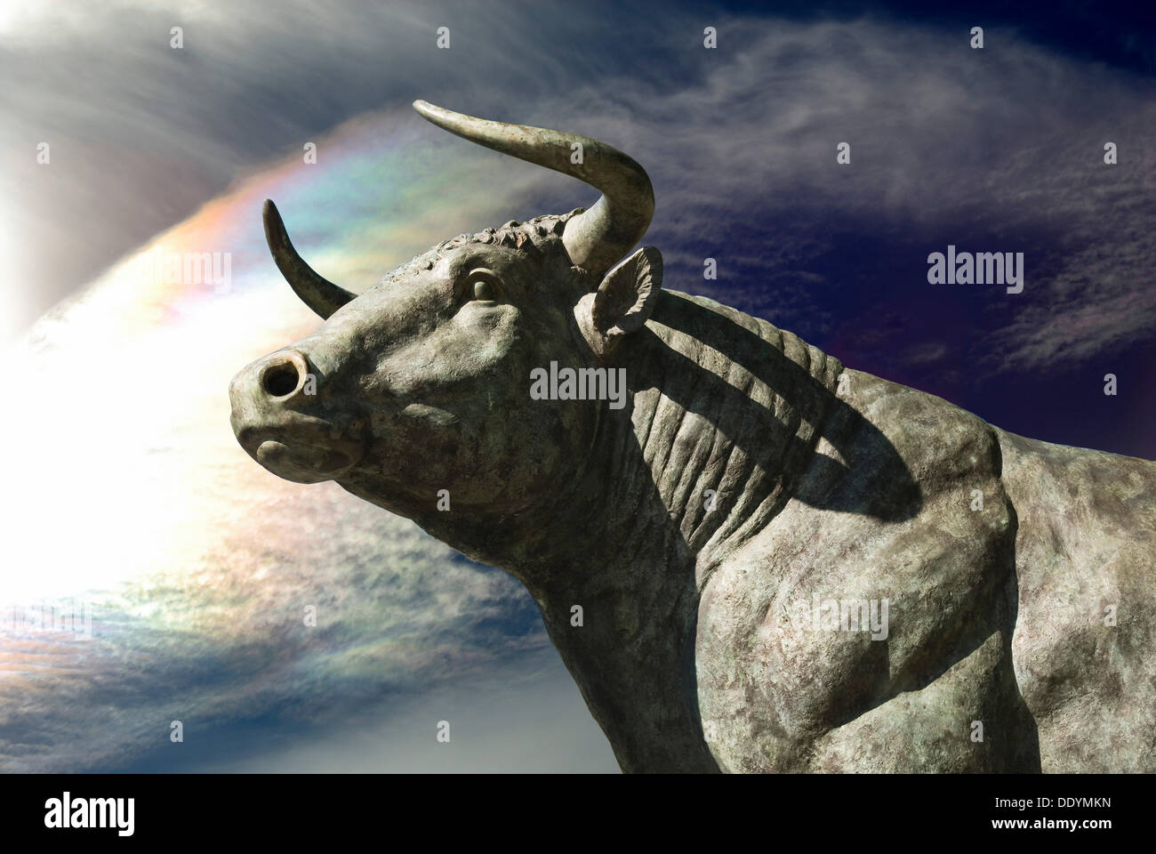 Stock market bulls hi-res stock photography and images - Alamy