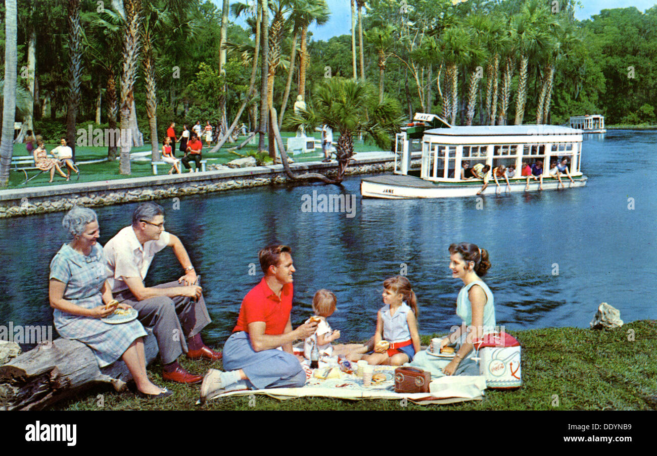 1950s family hi-res stock photography and images - Alamy