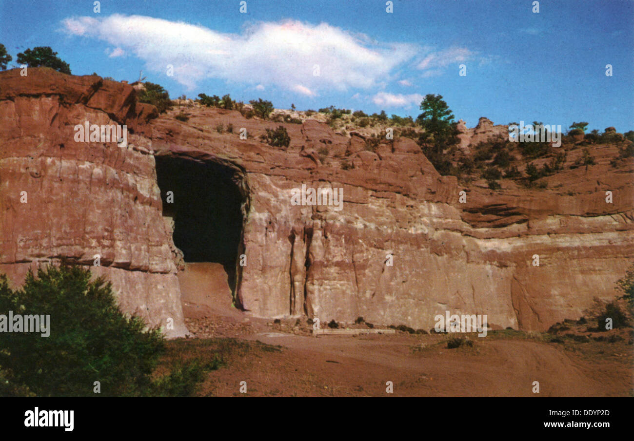 Kit Carson Cave, north of Route 66 near Gallup, New Mexico, USA, 1952 ...