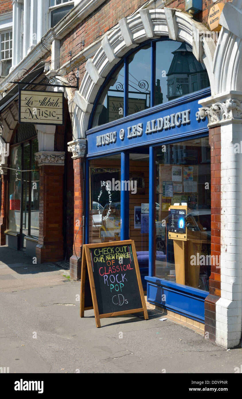 Les Aldrich Music shop in Fortis Green Road, Muswell Hill, London, UK ...