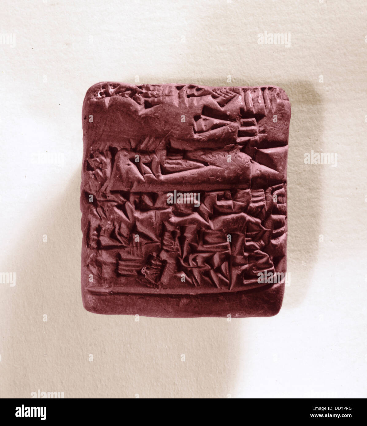 Sumer cuneiform hi-res stock photography and images - Alamy