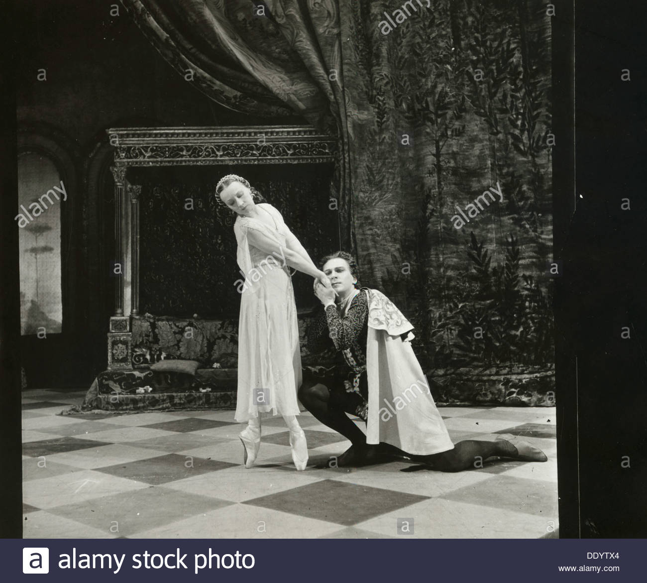 Romantic Ballet Stock Photos & Romantic Ballet Stock Images - Alamy