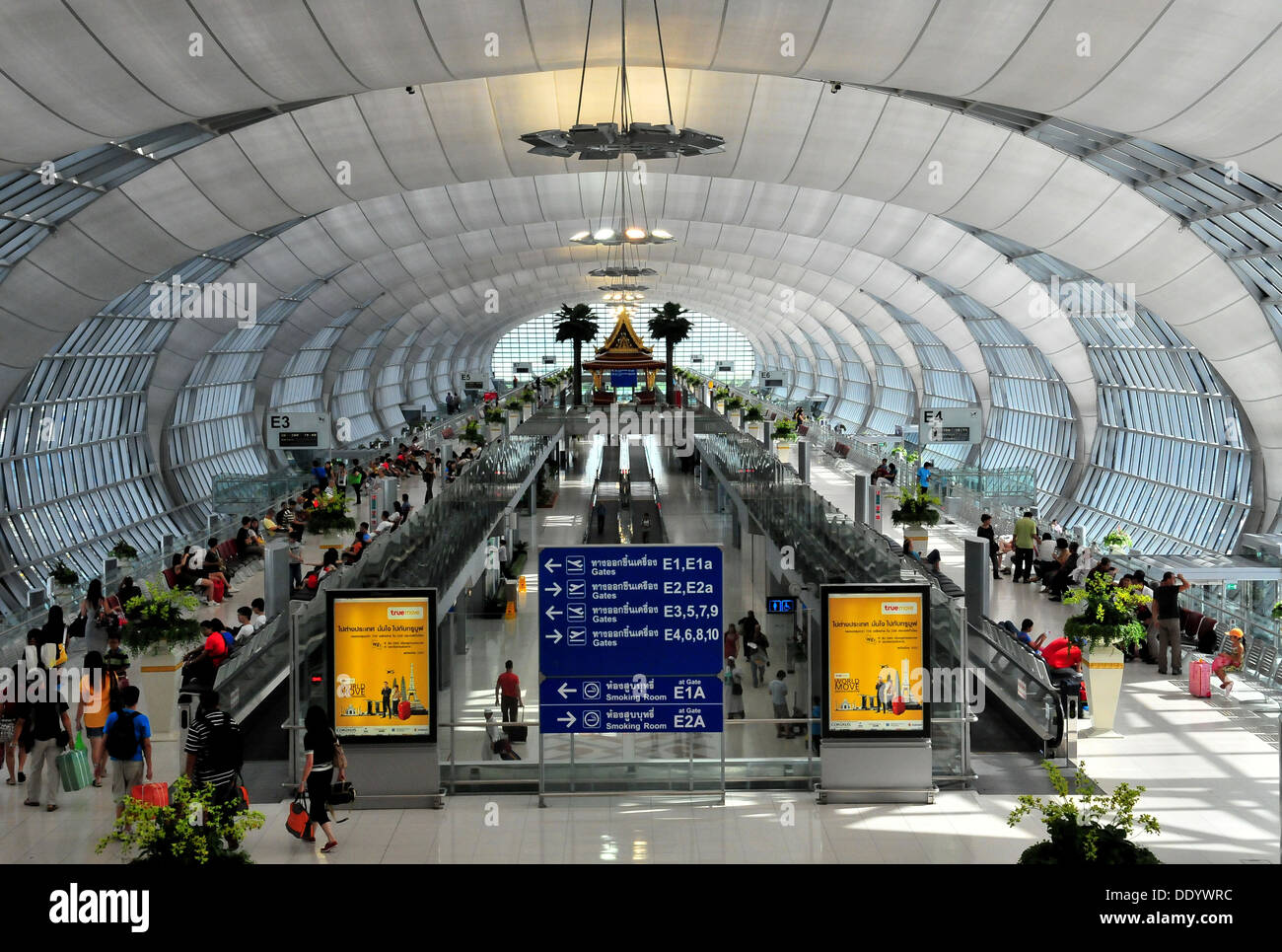 Bangkok International Suvarnabhumi Airport of Thailand Stock Photo ...