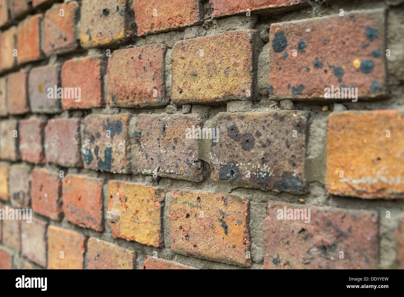 Curved brick wall hi-res stock photography and images - Alamy