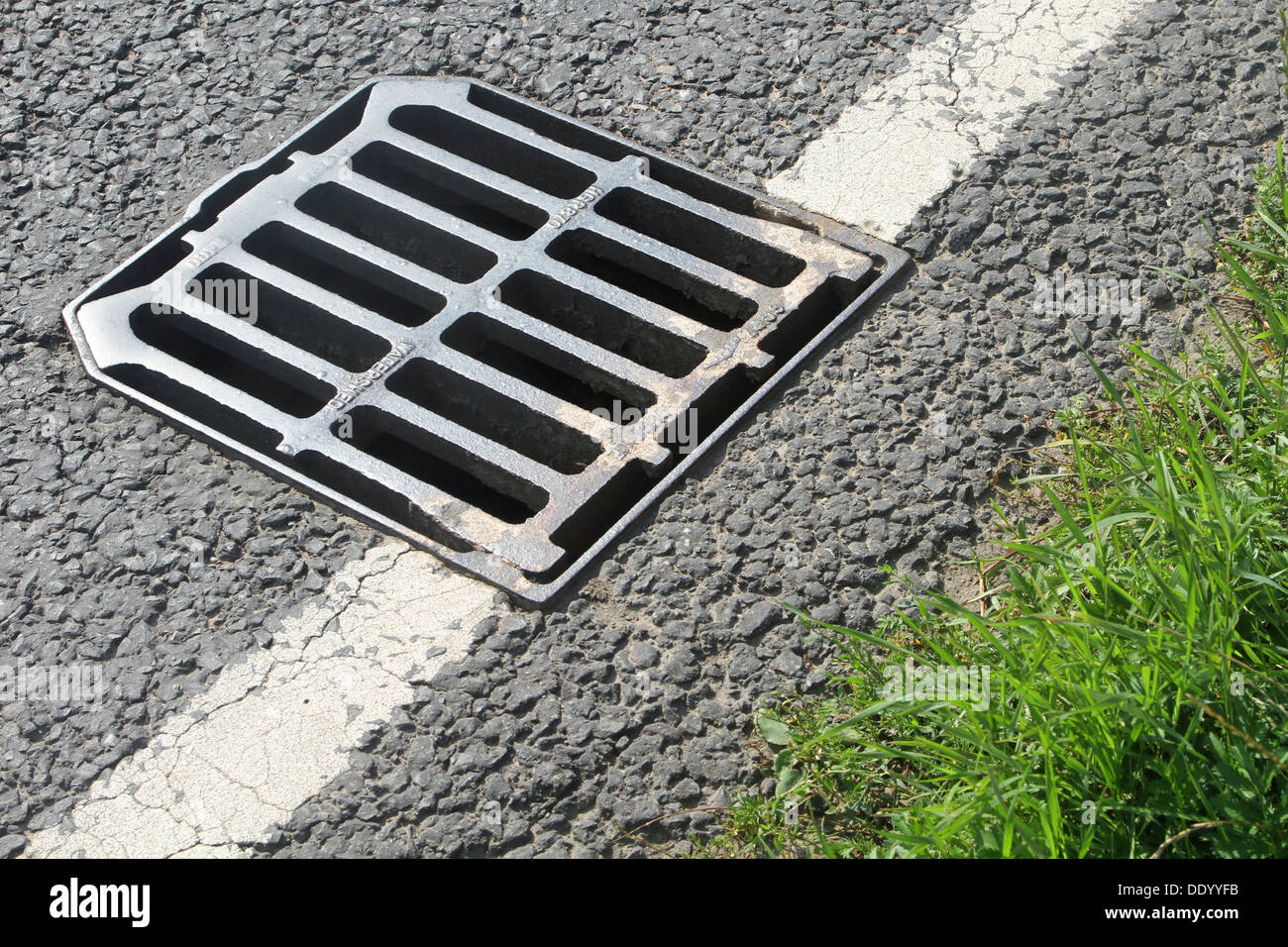 Roadside Drain Stock Photos & Roadside Drain Stock Images - Alamy