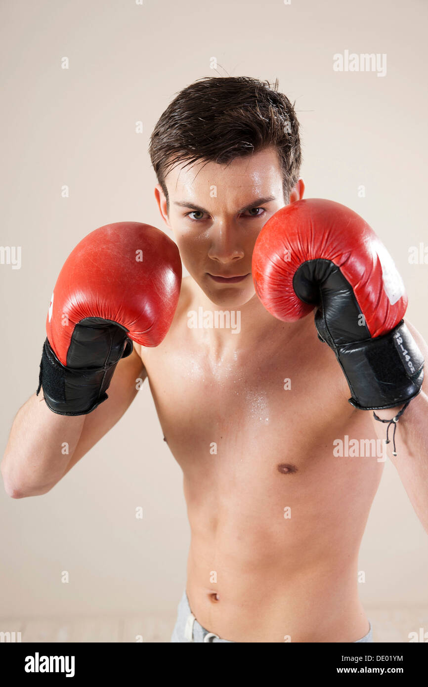 Boxing training hi-res stock photography and images - Alamy