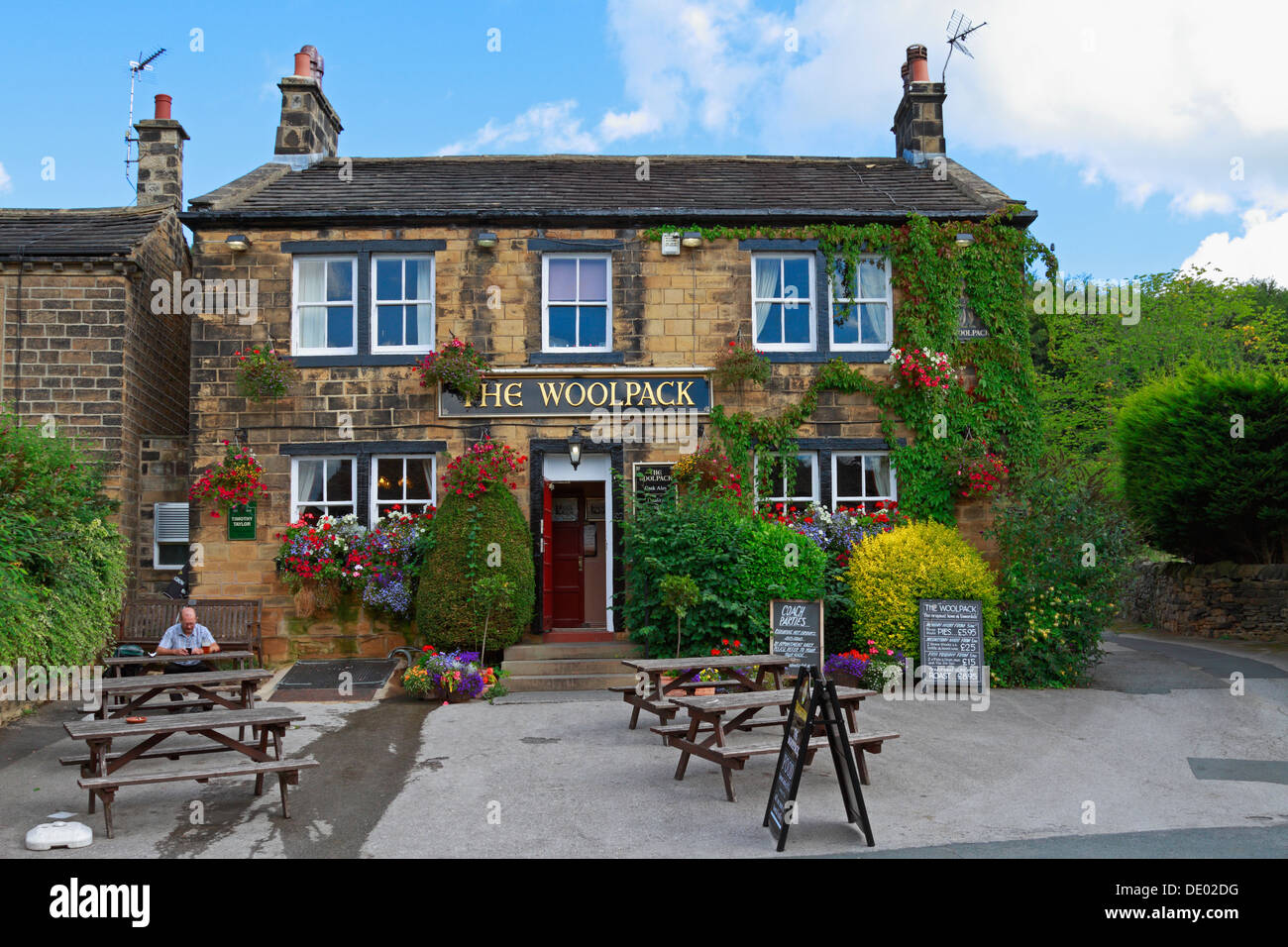Woolpack hi-res stock photography and images - Alamy