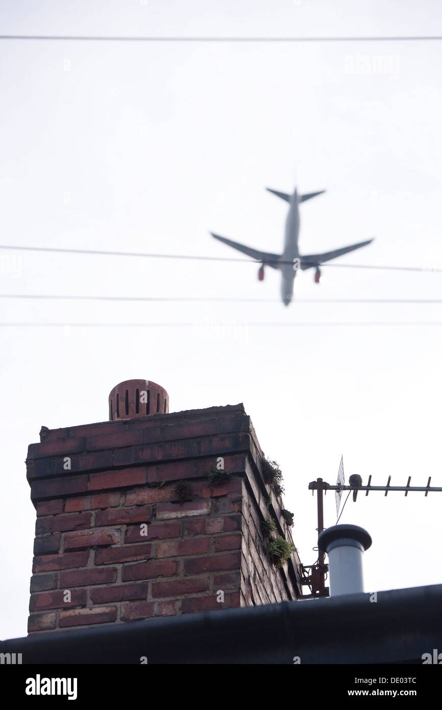 Noise pollution hi-res stock photography and images - Alamy