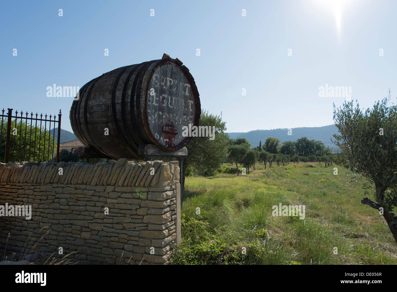 Seguret and gigondas hi-res stock photography and images - Alamy