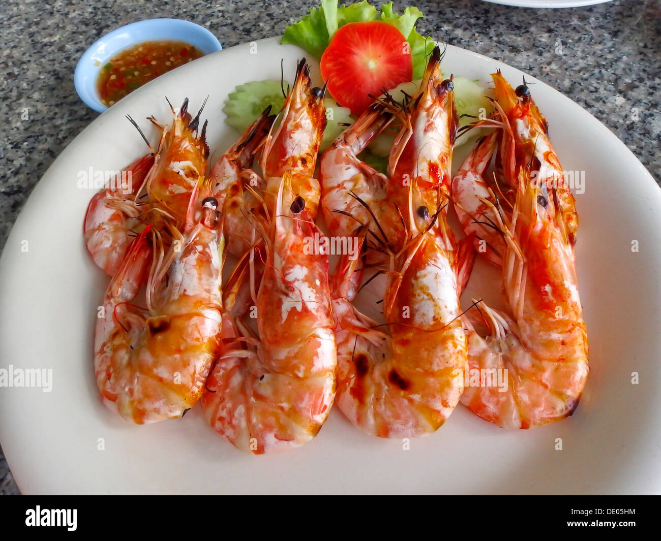 Shrimps lettuce lemon on hi-res stock photography and images - Alamy