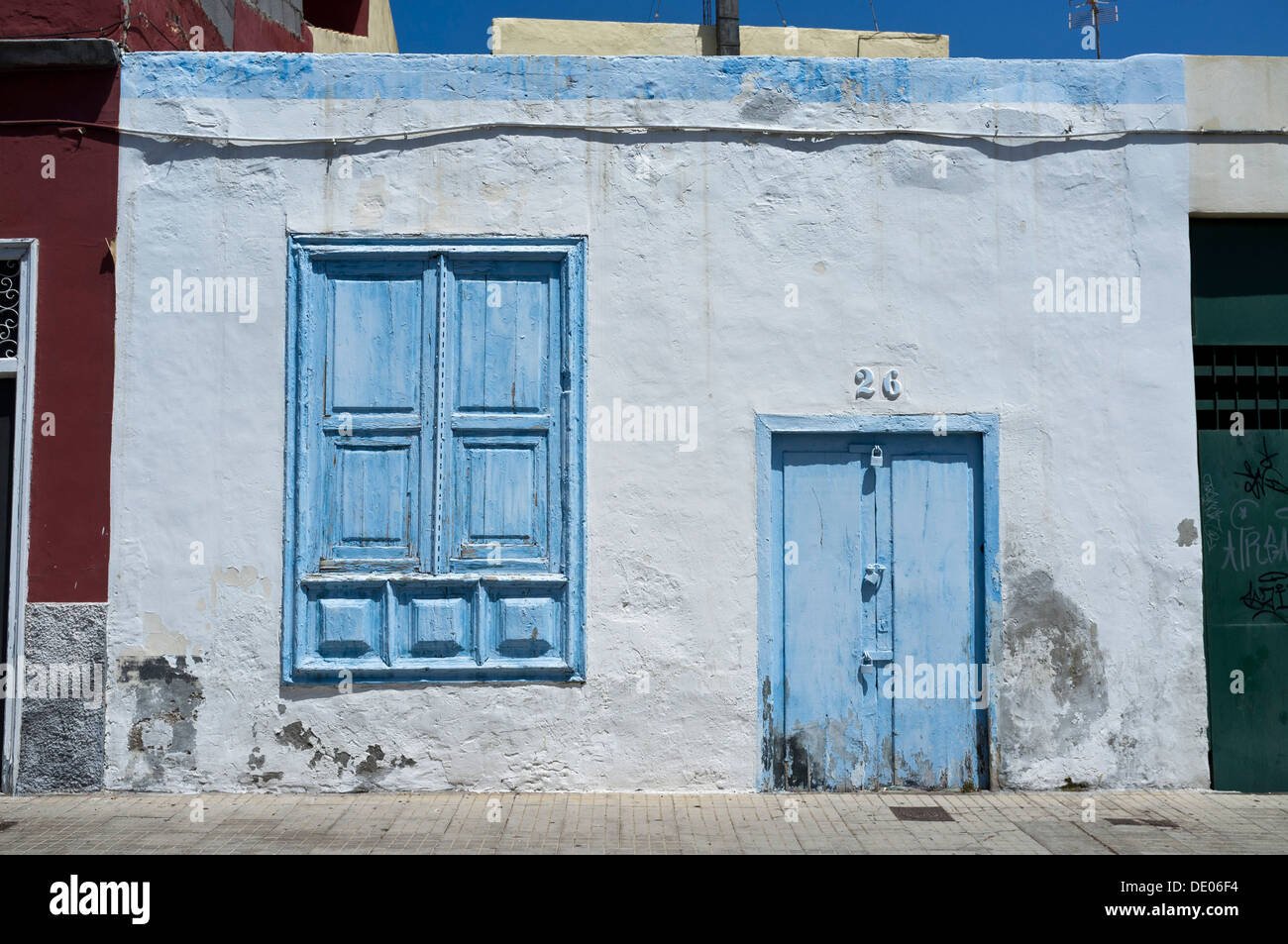 Number 26 door hi-res stock photography and images - Alamy