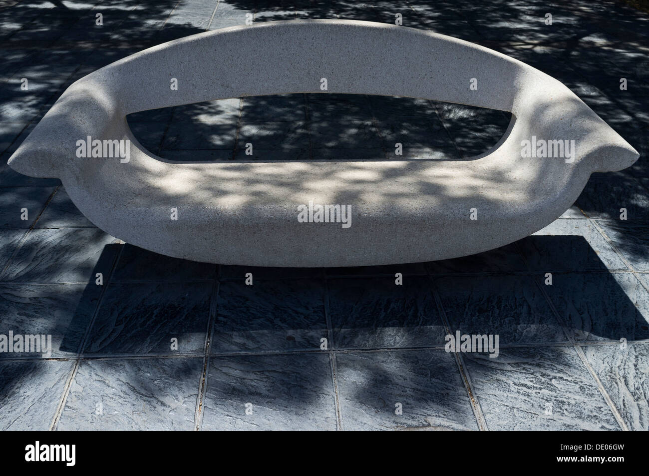 Concrete seating hi-res stock photography and images - Alamy