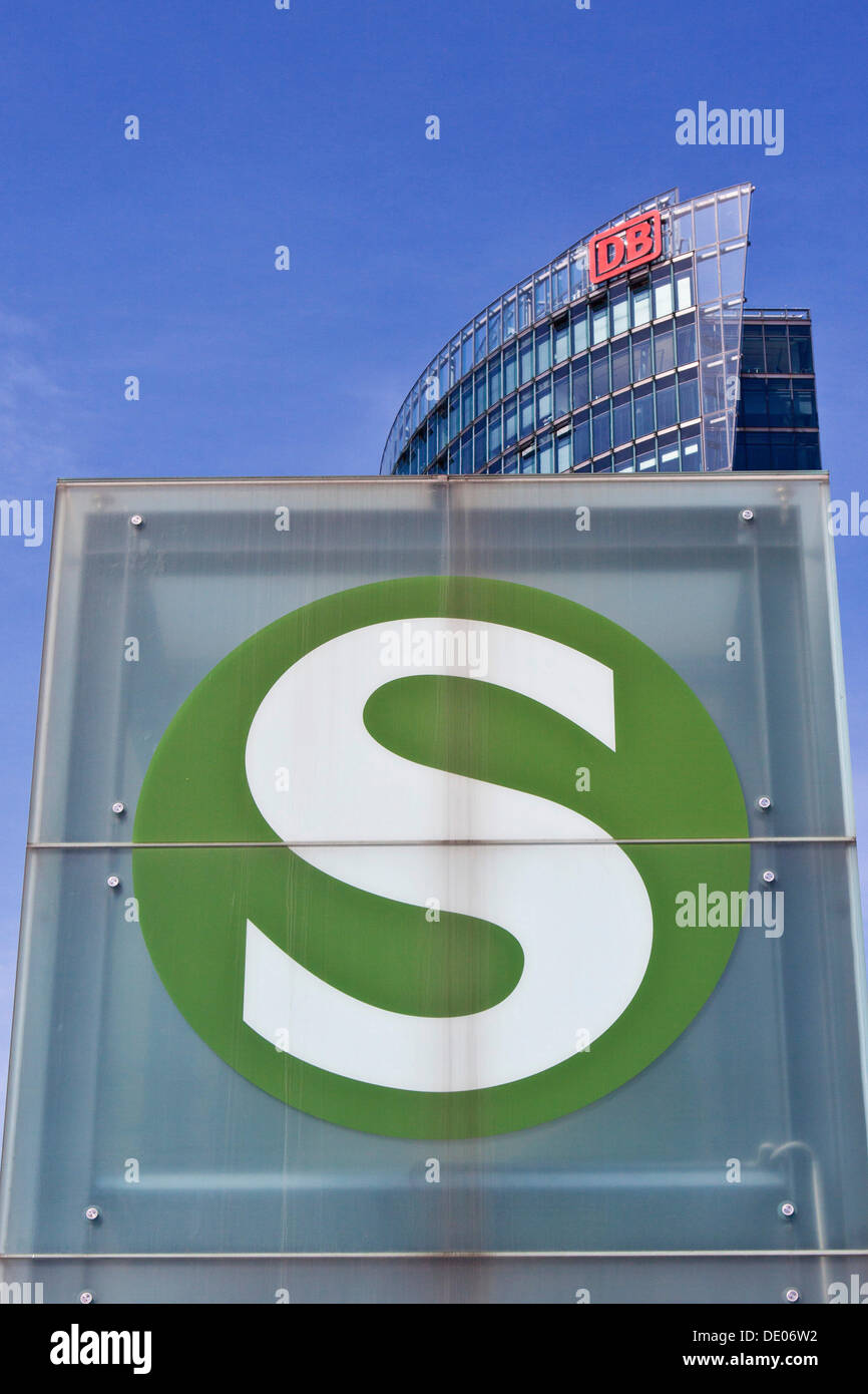 Berlin s bahn hi-res stock photography and images - Alamy
