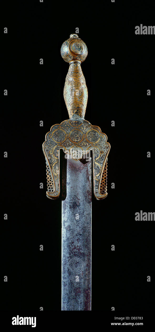 Medieval iron sword hi-res stock photography and images - Alamy