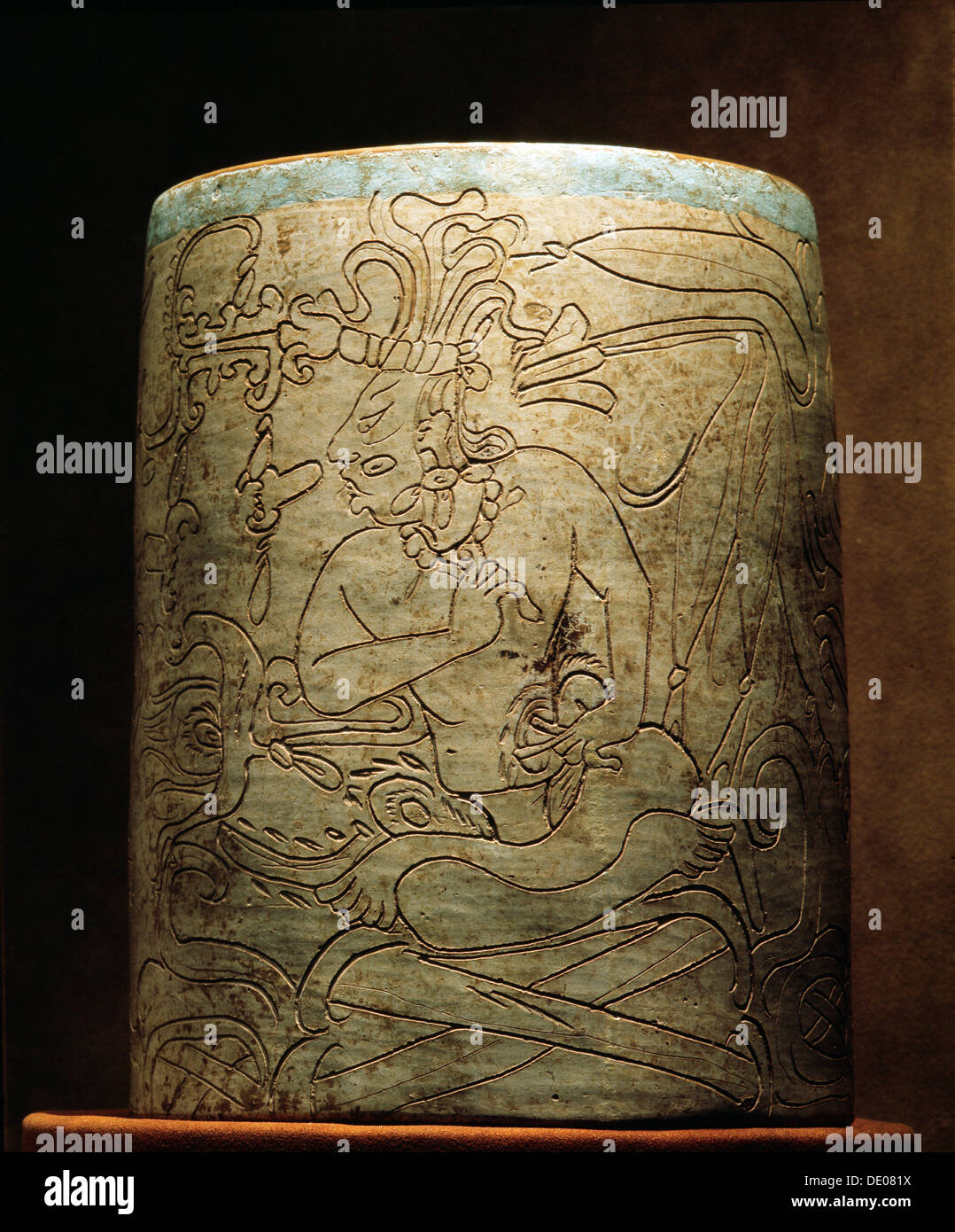 Mayan cylindrical vessel hi-res stock photography and images - Alamy