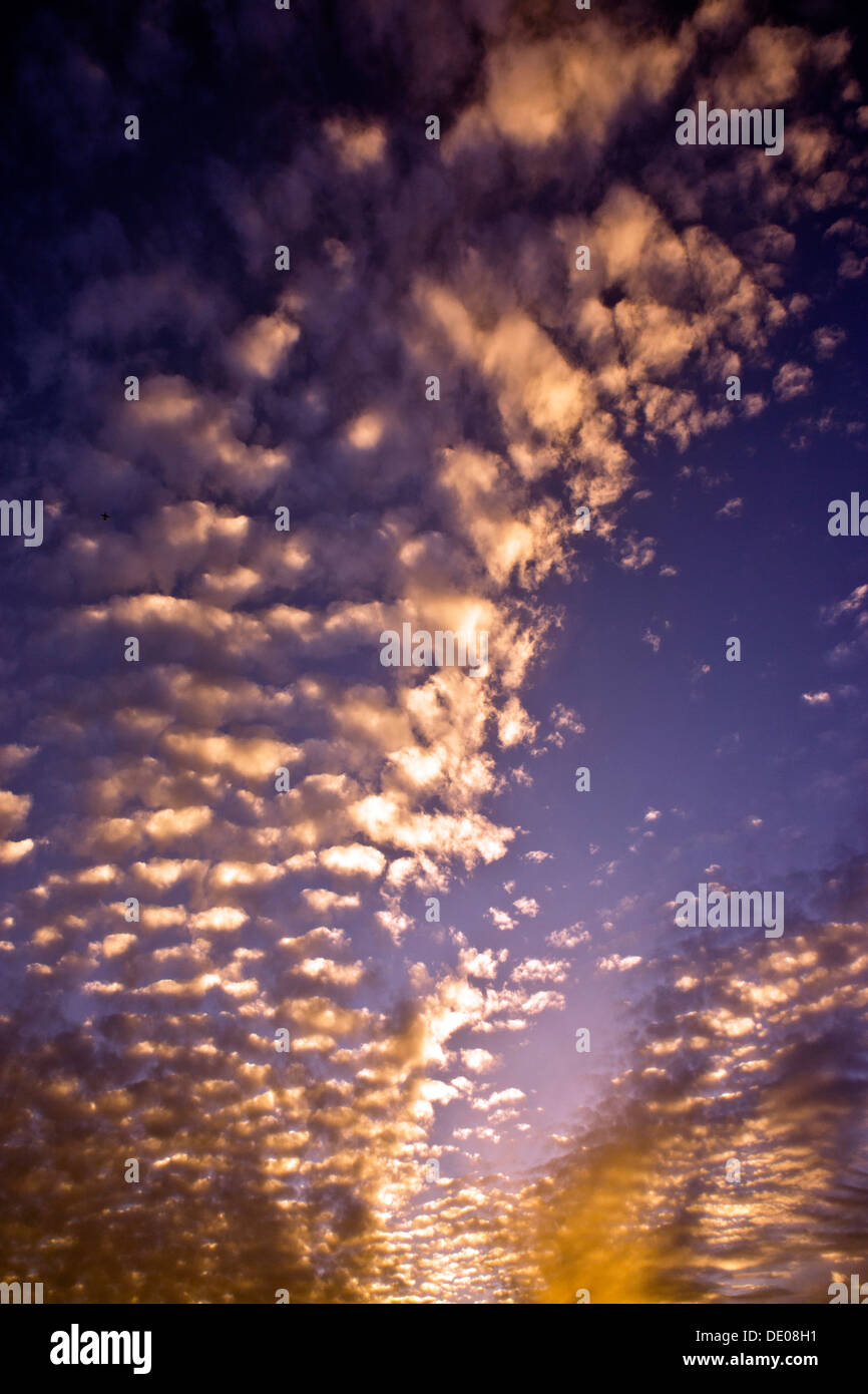 Sunset sky with clouds Stock Photo - Alamy