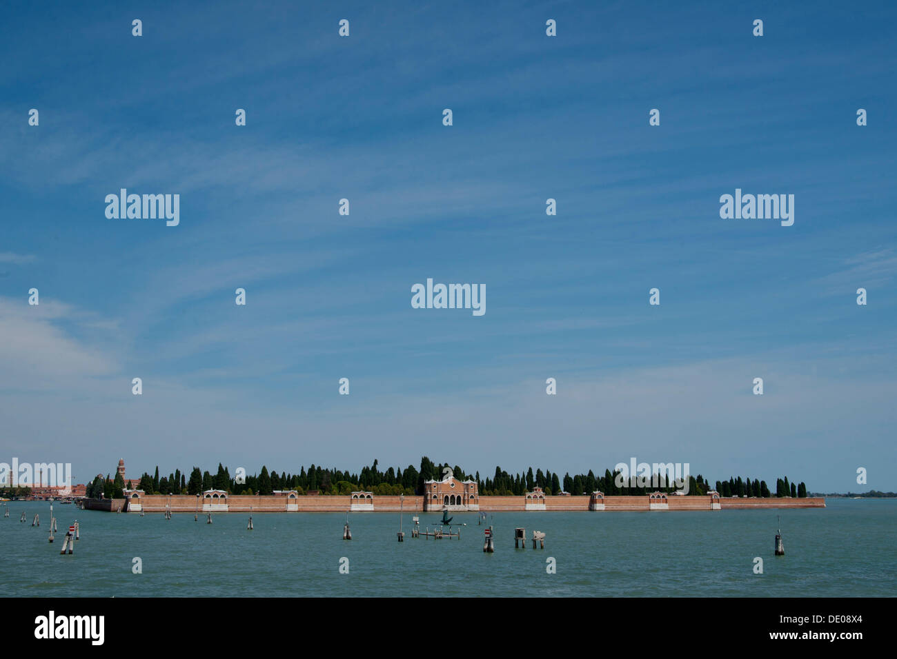 Cemetery wall, Cemetery Island Stock Photo - Alamy
