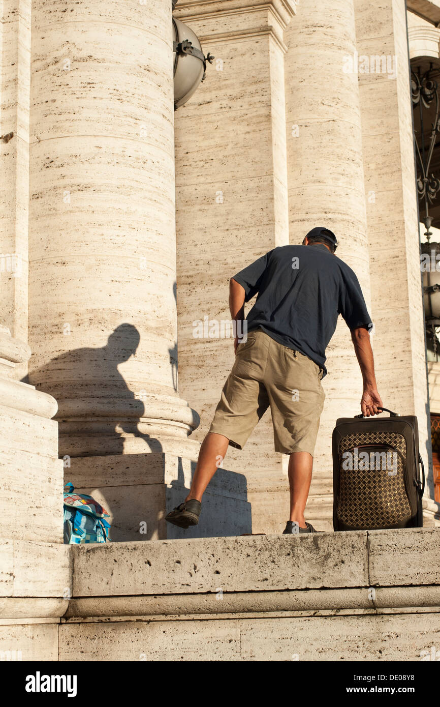 Homeless on the streets of Rome Stock Photo - Alamy