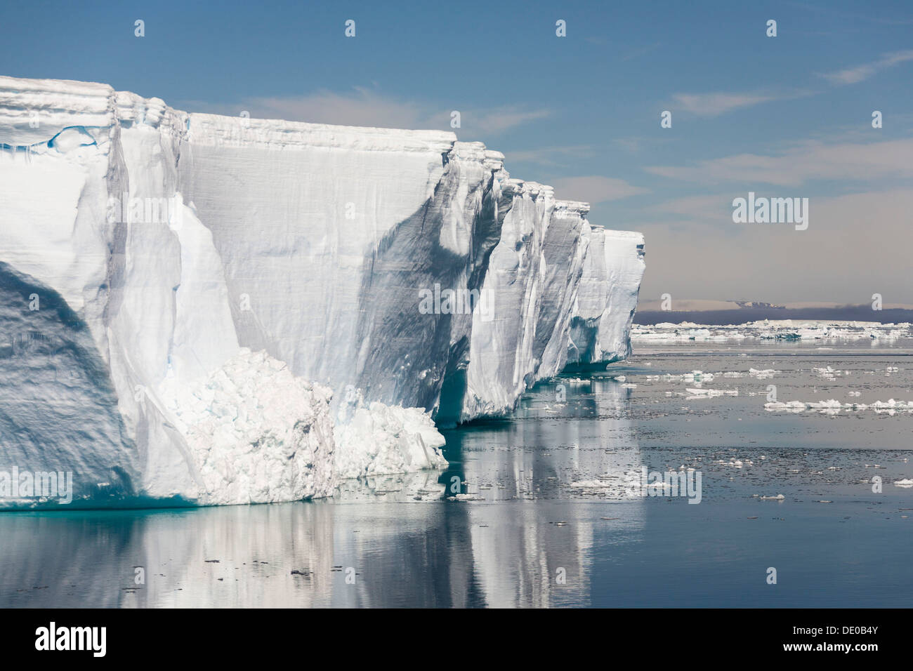 Tabular iceberg antarctica hi-res stock photography and images - Alamy