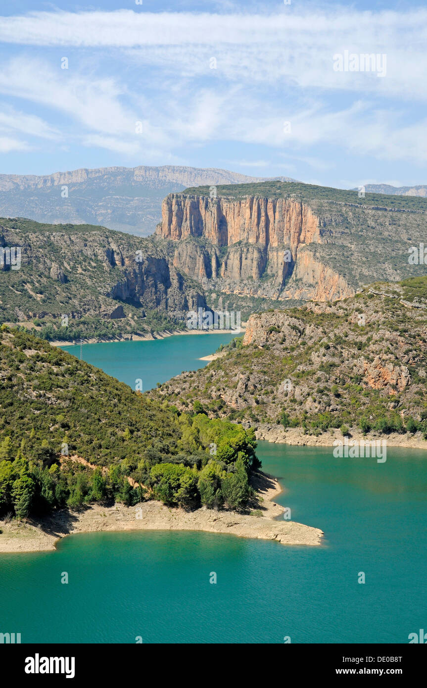 Panta de Camarasa reservoir, Noguera Pallaresa River, Tremp, Lleida ...