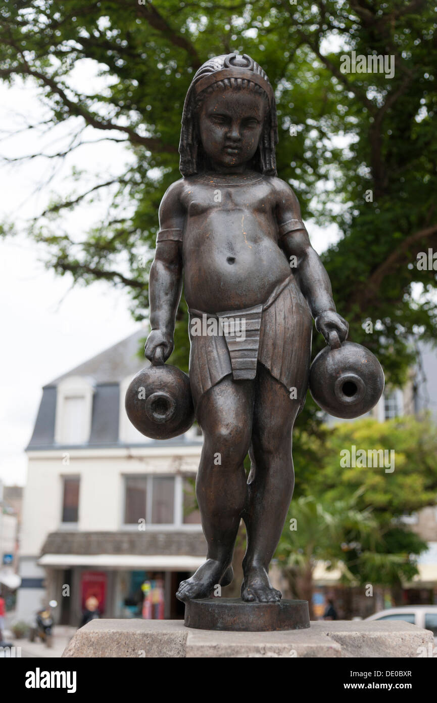 Water girl statue hi-res stock photography and images - Alamy