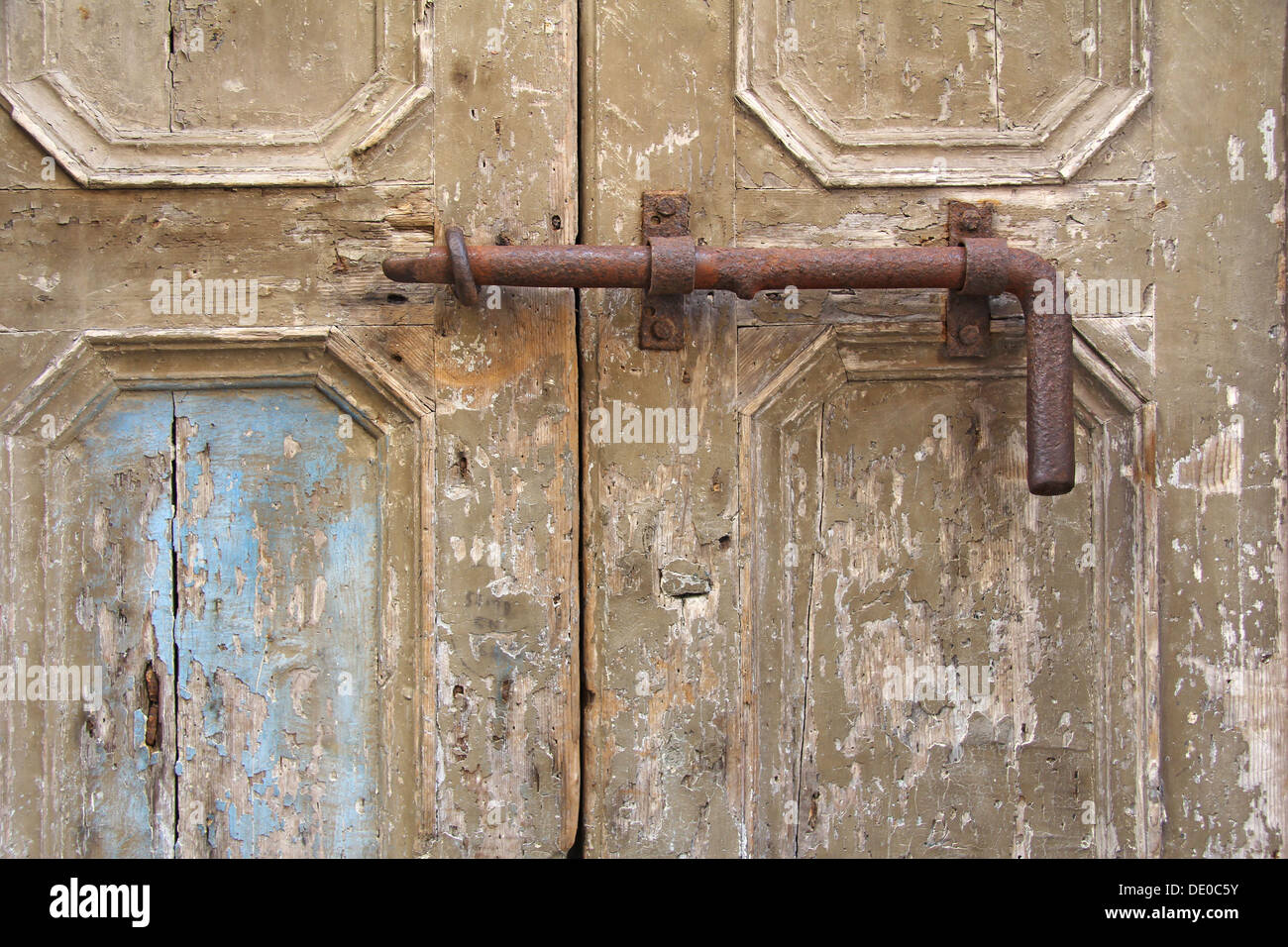 Old fashioned latch hi-res stock photography and images - Alamy