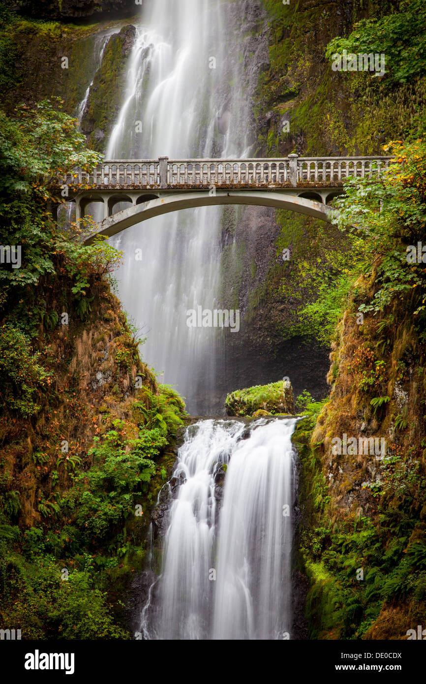 Multnomah falls hi-res stock photography and images - Alamy