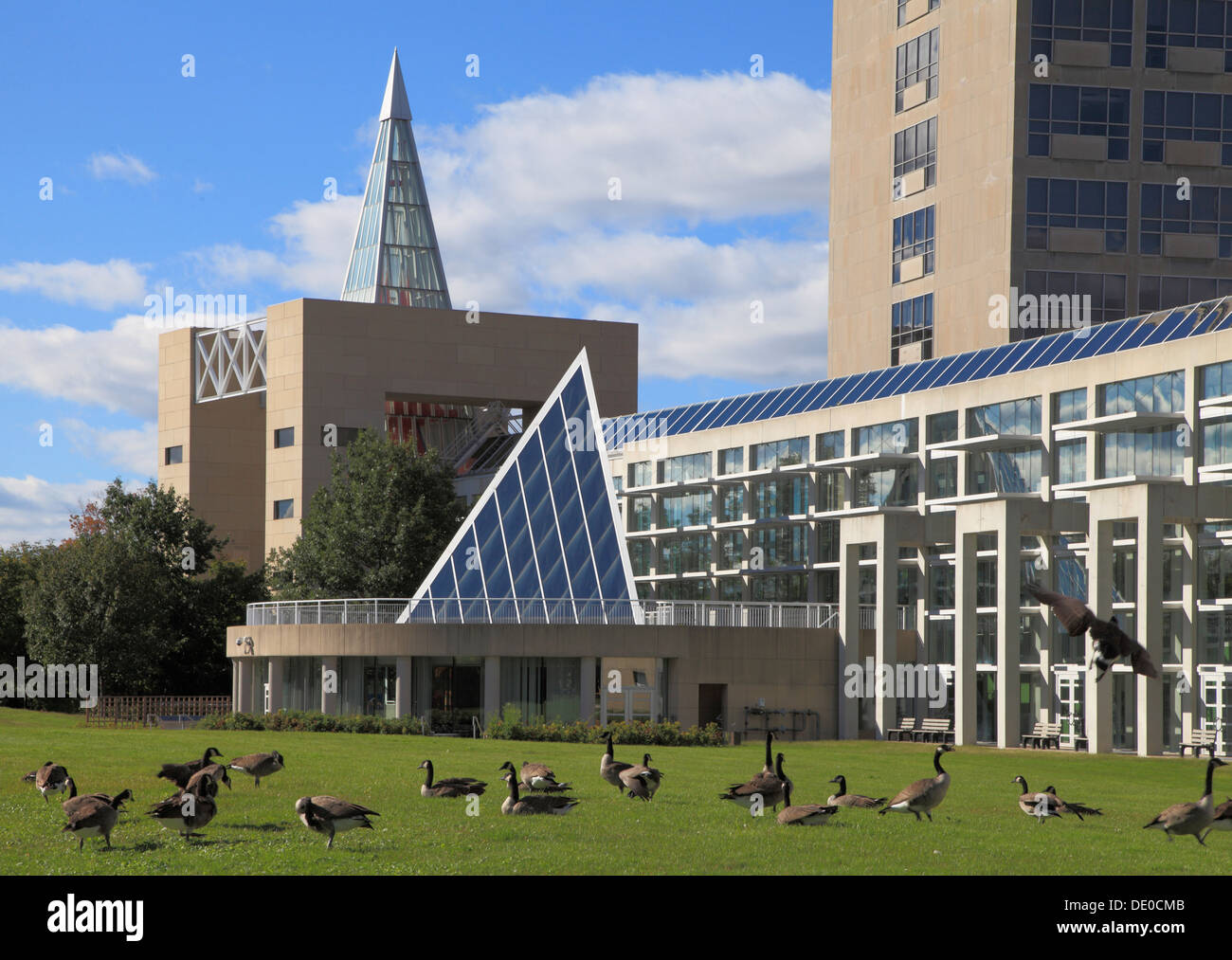 Ottawa city hall hi-res stock photography and images - Alamy