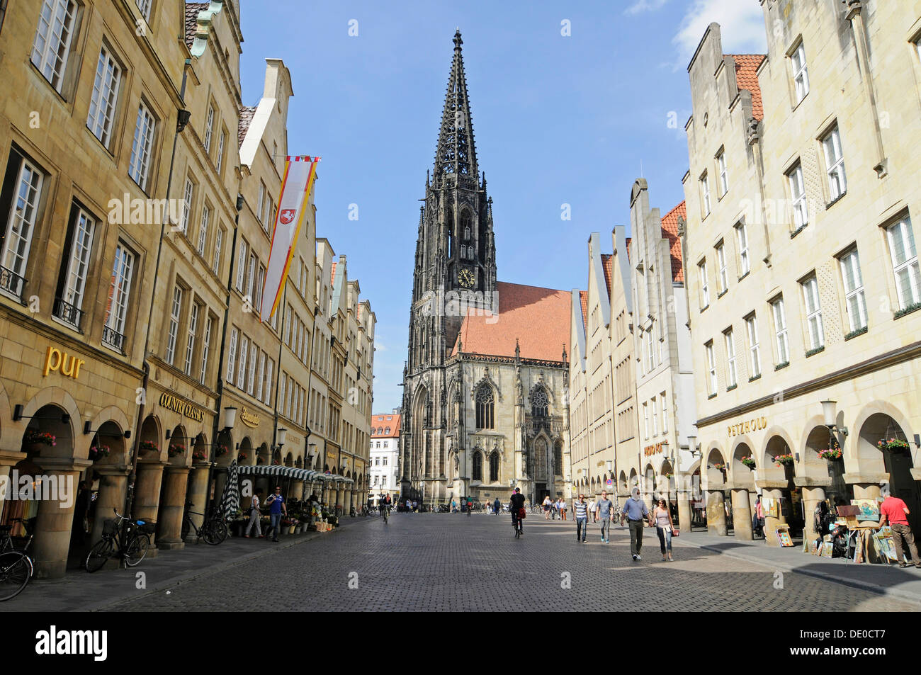 St lamberts church hi-res stock photography and images - Alamy