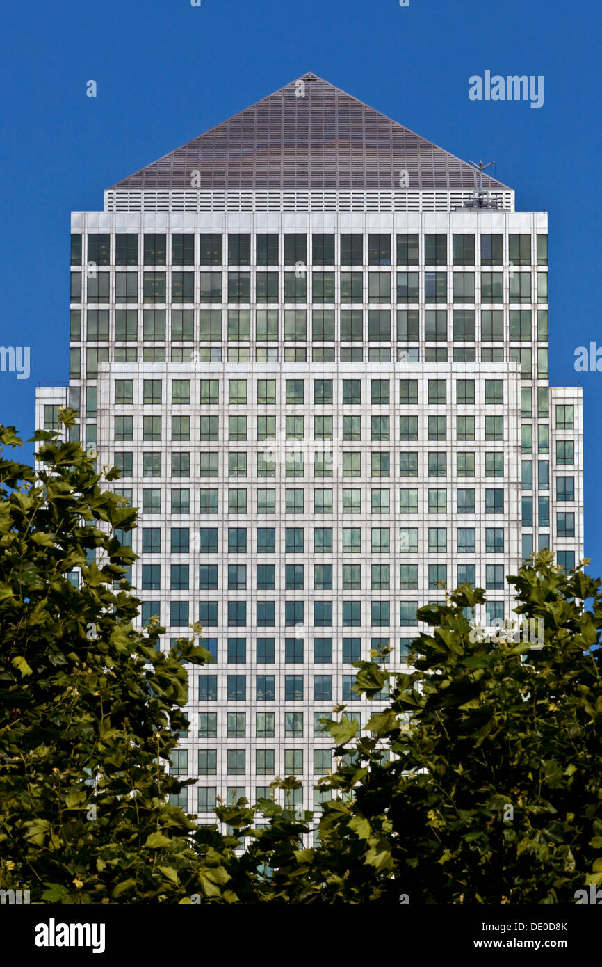 One Canada Square, Canary Wharf, London, England Stock Photo - Alamy