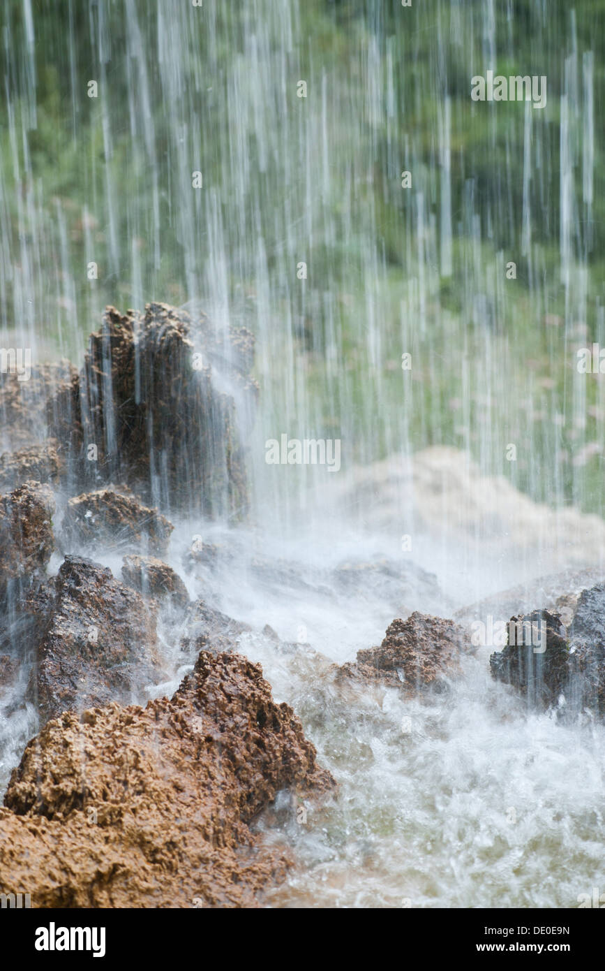 Water drops splashing dripping on hi-res stock photography and images ...