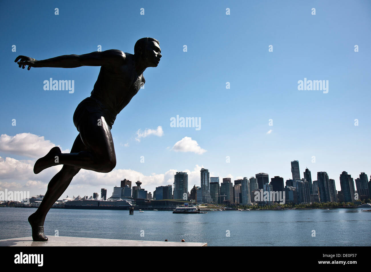 1982 was a canadian track and field runner hi-res stock photography and ...
