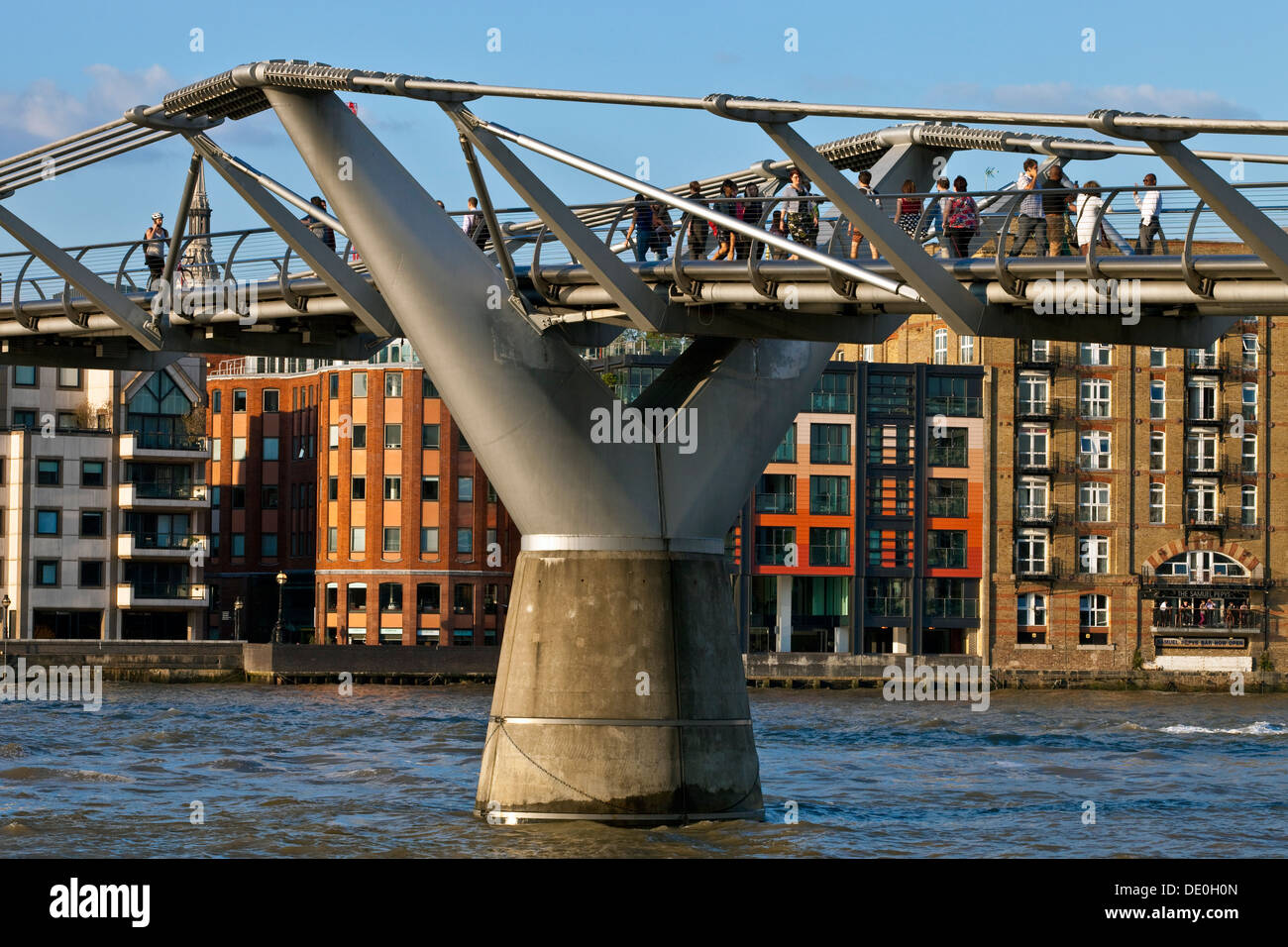 The London Millennium Footbridge, London, England Stock Photo - Alamy