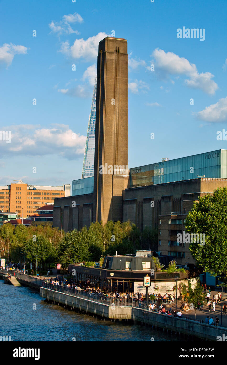 Tate Modern Art Gallery and The Shard, London, England Stock Photo - Alamy