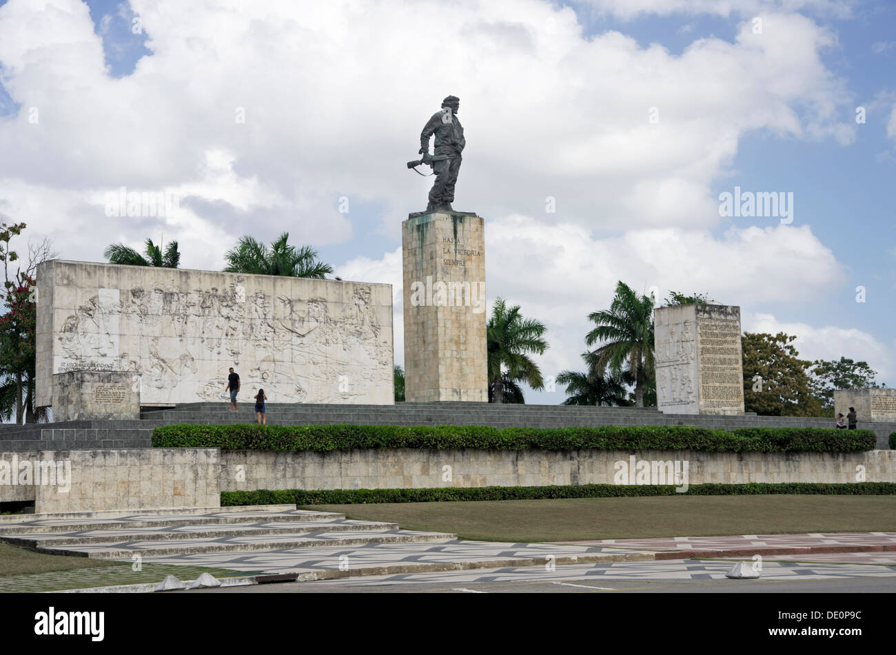 Monumento Ernesto "Che" Guevara, mausoleum and museum complex, bronze ...