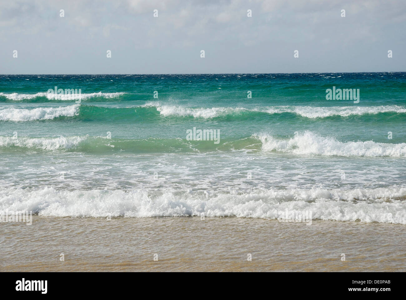 High winds hi-res stock photography and images - Alamy