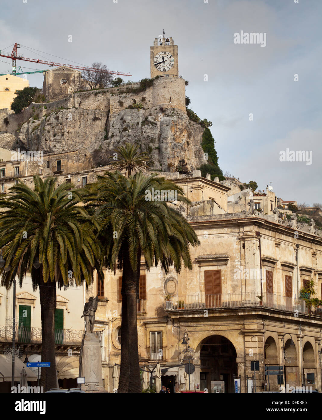 Castello modica hi-res stock photography and images - Alamy