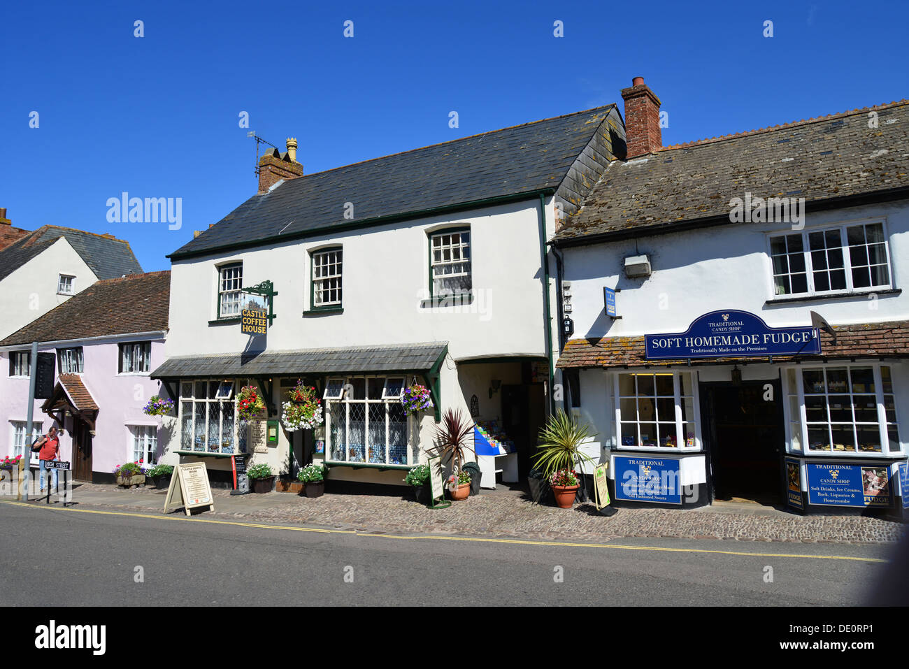 Dunster castle cafe hi-res stock photography and images - Alamy