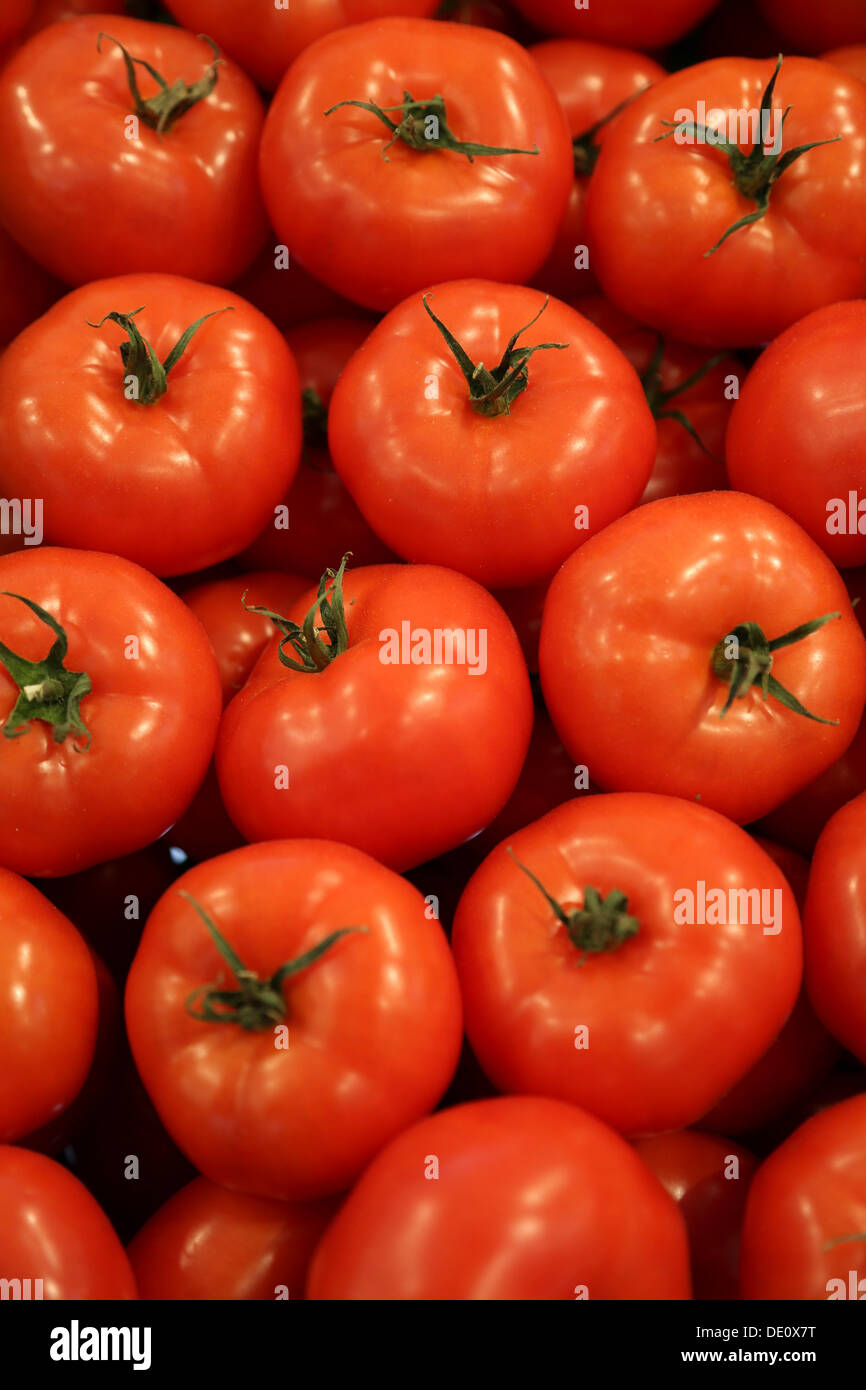 Tomato stand hi-res stock photography and images - Alamy