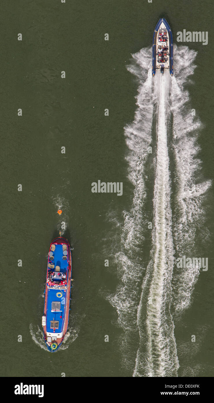 German canal barges hi-res stock photography and images - Alamy